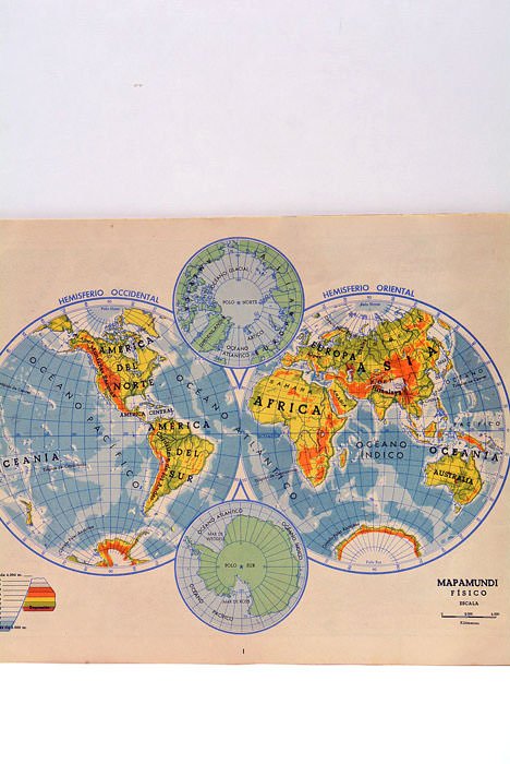 ATLAS ESCOLAR UNIVERSAL. Mapas físicos y políticos de las cinco partes ...